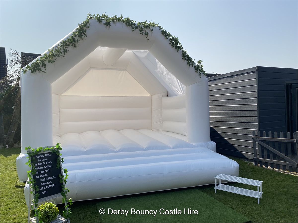 White-Bouncy-Castle-Hire